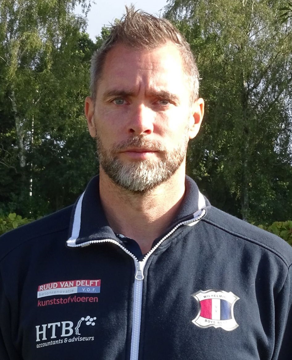 Hoofdtrainer Walter van Ommeren verlengt overeenkomst tot en met ...